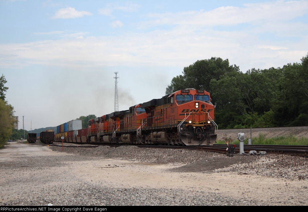 BNSF 7634